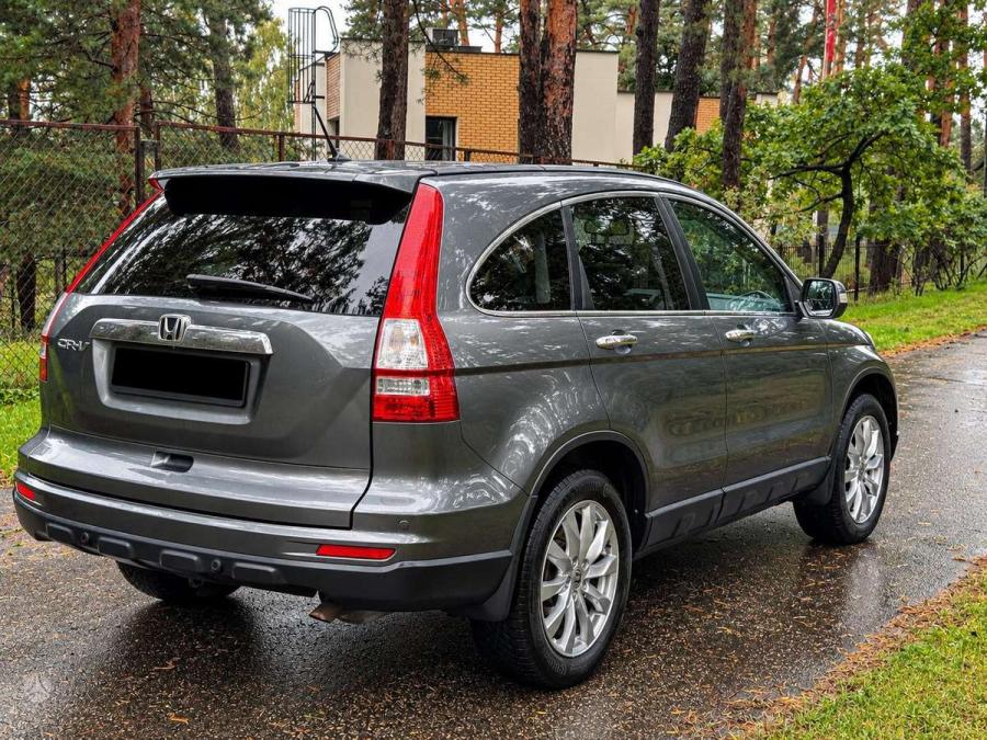 Grey Honda CR-V 2012 in Vilnius, with an engine capacity of 2.20 L and mileage of 171 thousand km for 8700 €, photo 13 on AUTOMOTO.COM.LV