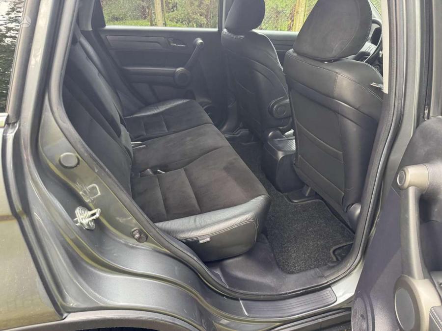 Grey Honda CR-V 2012 in Vilnius, with an engine capacity of 2.20 L and mileage of 171 thousand km for 8700 €, photo 17 on AUTOMOTO.COM.LV