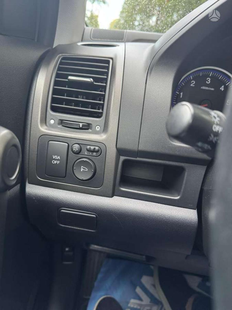 Grey Honda CR-V 2012 in Vilnius, with an engine capacity of 2.20 L and mileage of 171 thousand km for 8700 €, photo 23 on AUTOMOTO.COM.LV