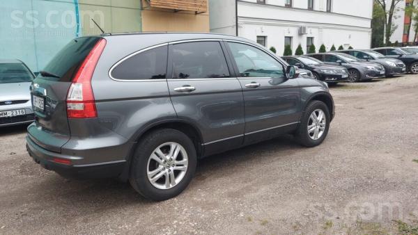 Pelēks Honda CR-V 2012 Daugavpils, ar dzinēja tilpumu 2.20 L un nobraukumu 0 tūkst. km par 7850 €, foto 7 vietnē AUTOMOTO.COM.LV