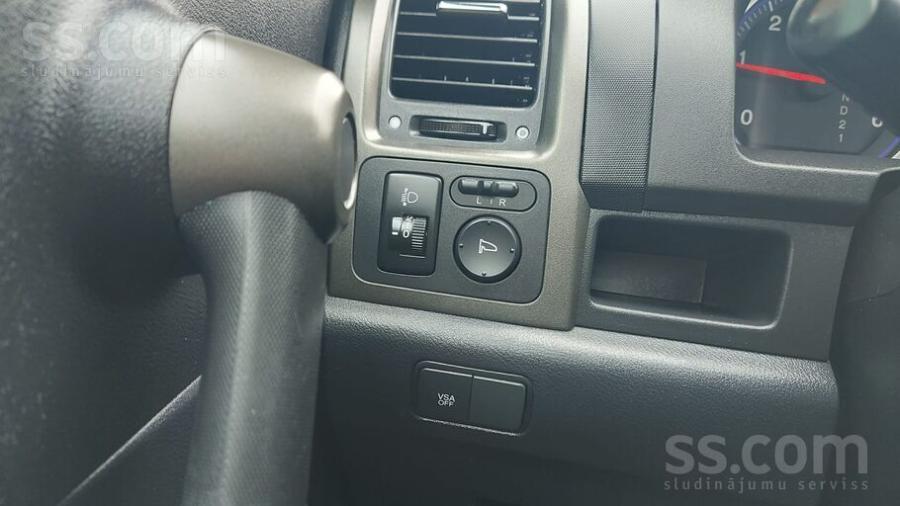 Grey Honda CR-V 2012 in Daugavpils, with an engine capacity of 2.20 L and mileage of 0 thousand km for 7850 €, photo 17 on AUTOMOTO.COM.LV