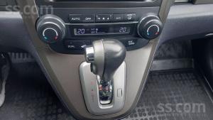 Grey Honda CR-V 2012 in Daugavpils, with an engine capacity of 2.20 L and mileage of 0 thousand km for 7850 €, photo 19 on AUTOMOTO.COM.LV