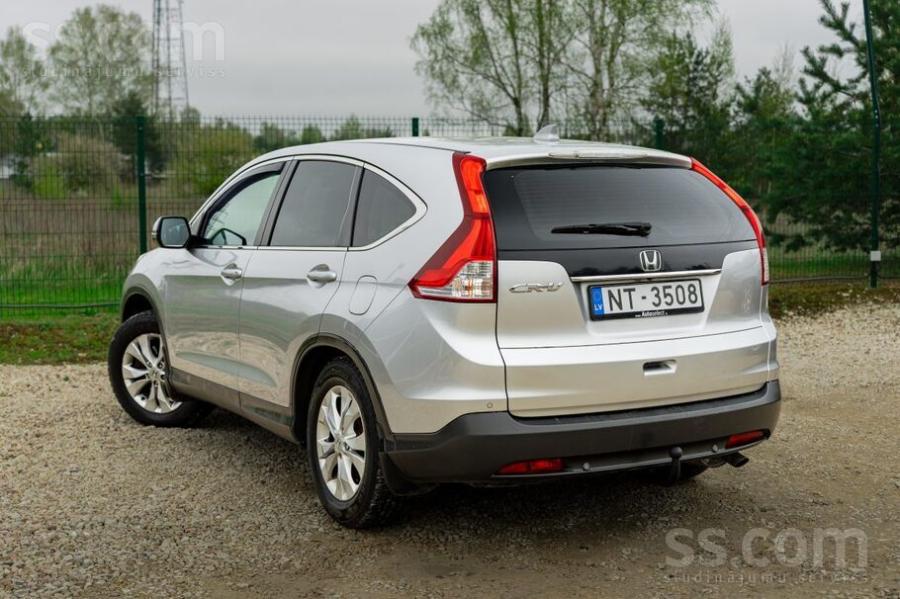 Pelēks Honda CR-V 2013 Rīga, ar dzinēja tilpumu 2.20 L un nobraukumu 248 tūkst. km par 10990 €, foto 4 vietnē AUTOMOTO.COM.LV