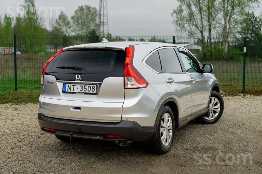 Pelēks Honda CR-V 2013 Rīga, ar dzinēja tilpumu 2.20 L un nobraukumu 248 tūkst. km par 10990 €, foto 6 vietnē AUTOMOTO.COM.LV