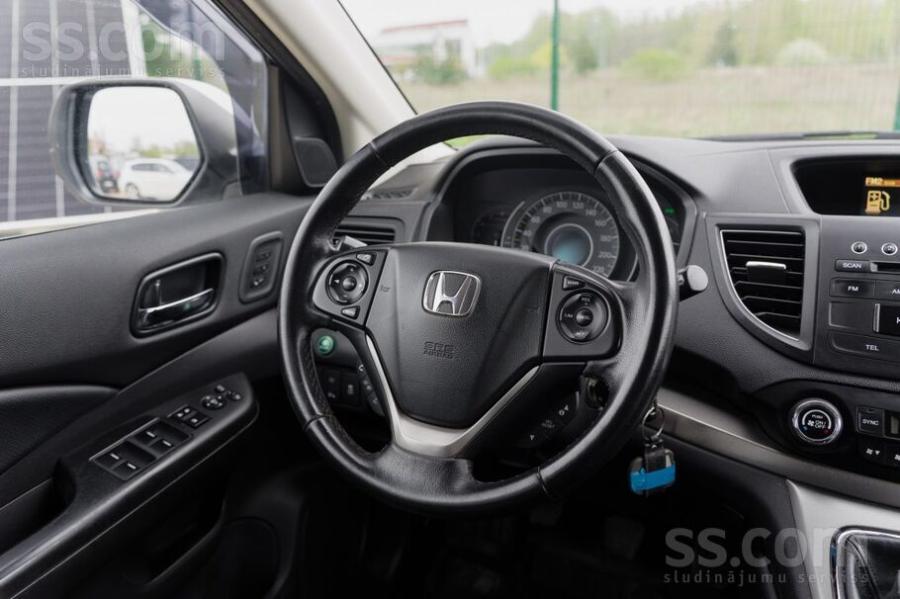 Pelēks Honda CR-V 2013 Rīga, ar dzinēja tilpumu 2.20 L un nobraukumu 248 tūkst. km par 10990 €, foto 12 vietnē AUTOMOTO.COM.LV