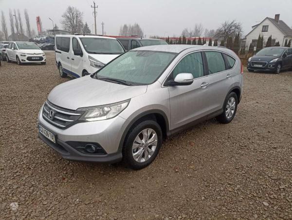 Grey Honda CR-V 2013 in Taurage, with an engine capacity of 2.00 L and mileage of 250 thousand km for 9200 €, photo 2 on AUTOMOTO.COM.LV