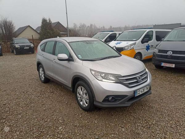 Grey Honda CR-V 2013 in Taurage, with an engine capacity of 2.00 L and mileage of 250 thousand km for 9200 €, photo 3 on AUTOMOTO.COM.LV