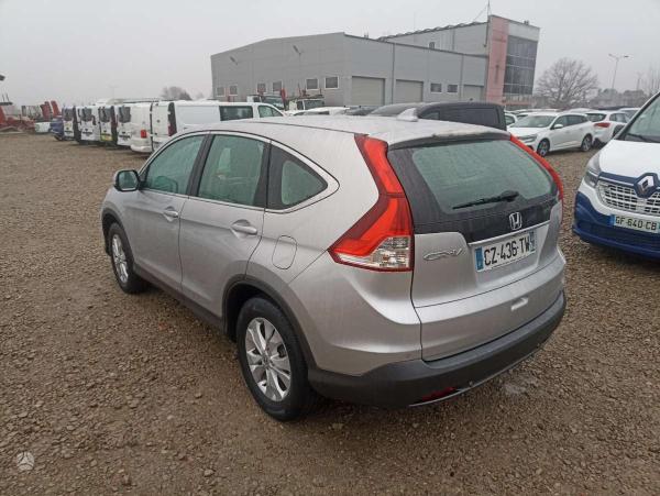 Grey Honda CR-V 2013 in Taurage, with an engine capacity of 2.00 L and mileage of 250 thousand km for 9200 €, photo 7 on AUTOMOTO.COM.LV