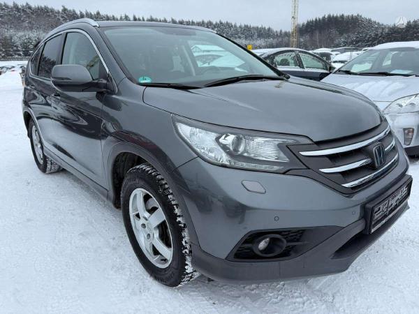 Pelēks Honda CR-V 2013 Viļņa, ar dzinēja tilpumu 2.20 L un nobraukumu 180 tūkst. km par 13350 €, foto 2 vietnē AUTOMOTO.COM.LV