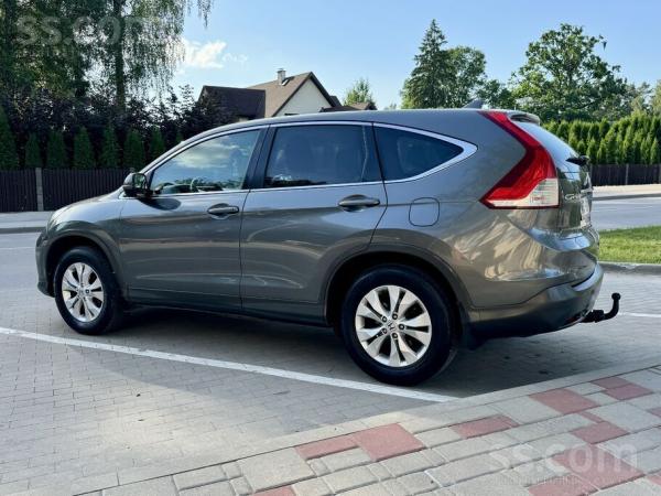 Pelēks Honda CR-V 2013 Rīga, ar dzinēja tilpumu 2.00 L un nobraukumu 270 tūkst. km par 8950 €, foto 5 vietnē AUTOMOTO.COM.LV