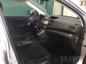 Grey Honda CR-V 2013 in Daugavpils, with an engine capacity of 2.20 L and mileage of 188 thousand km for 15400 €, photo 6 on AUTOMOTO.COM.LV