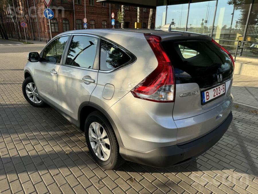 Pelēks Honda CR-V 2013 Daugavpils, ar dzinēja tilpumu 2.20 L un nobraukumu 209 tūkst. km par 11950 €, foto 3 vietnē AUTOMOTO.COM.LV