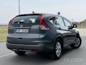 Pelēks Honda CR-V 2013 Rēzekne, ar dzinēja tilpumu 2.20 L un nobraukumu 211 tūkst. km par 7990 €, foto 6 vietnē AUTOMOTO.COM.LV