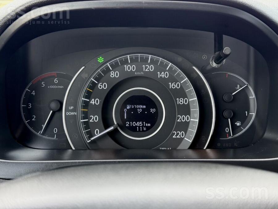 Pelēks Honda CR-V 2013 Rēzekne, ar dzinēja tilpumu 2.20 L un nobraukumu 211 tūkst. km par 7990 €, foto 19 vietnē AUTOMOTO.COM.LV