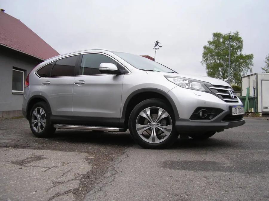 Pelēks Honda CR-V 2013 Sigulda, ar dzinēja tilpumu 2.00 L un nobraukumu 172 tūkst. km par 13650 €, foto 3 vietnē AUTOMOTO.COM.LV