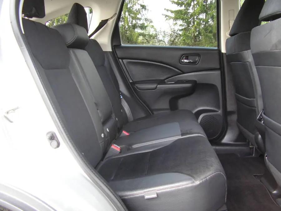 Pelēks Honda CR-V 2013 Sigulda, ar dzinēja tilpumu 2.00 L un nobraukumu 172 tūkst. km par 13650 €, foto 28 vietnē AUTOMOTO.COM.LV