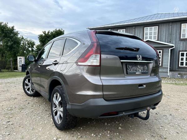 Grey Honda CR-V 2013 in Kaisiadorys, with an engine capacity of 2.20 L and mileage of 286 thousand km for 7850 €, photo 5 on AUTOMOTO.COM.LV