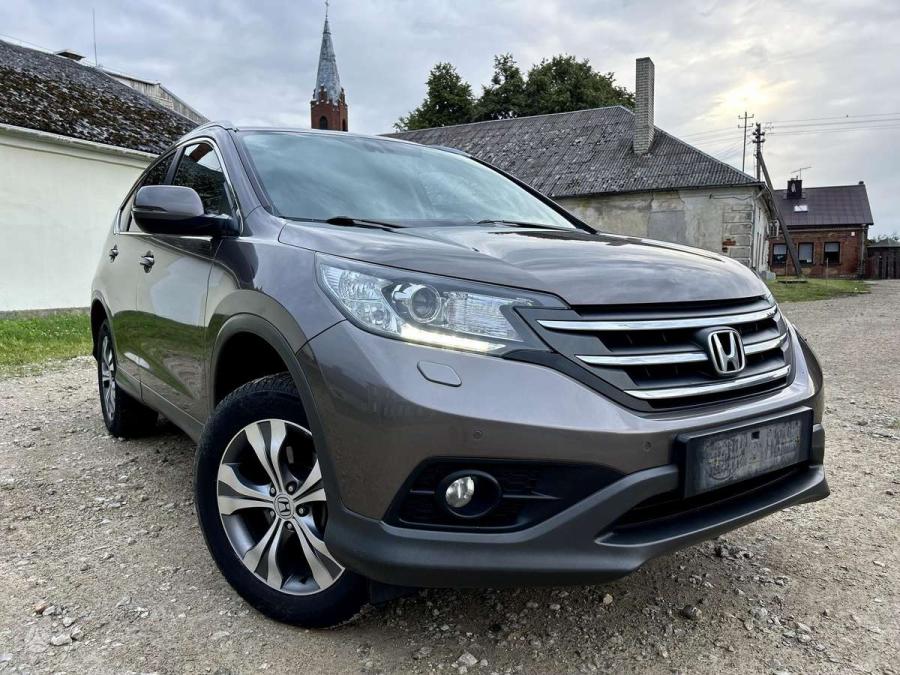 Pelēks Honda CR-V 2013 Kaišiadorys, ar dzinēja tilpumu 2.20 L un nobraukumu 286 tūkst. km par 7850 €, foto 3 vietnē AUTOMOTO.COM.LV