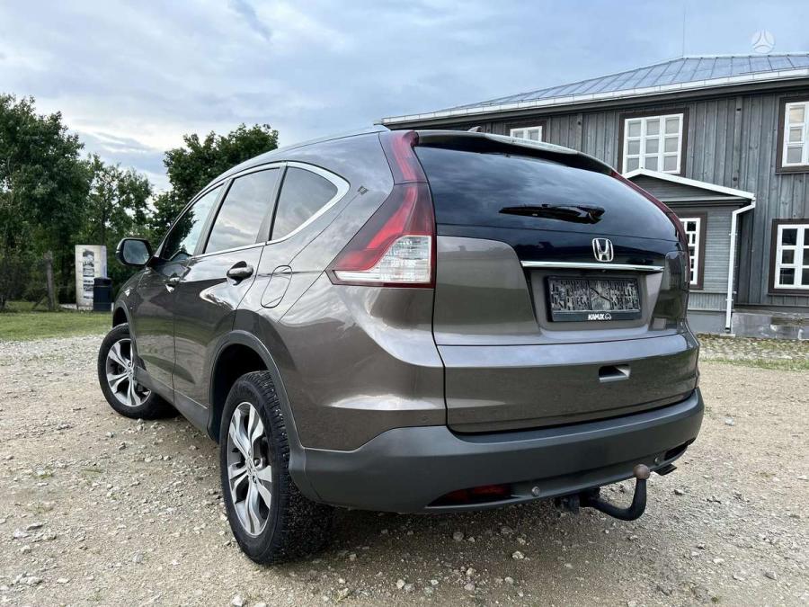 Pelēks Honda CR-V 2013 Kaišiadorys, ar dzinēja tilpumu 2.20 L un nobraukumu 286 tūkst. km par 7850 €, foto 6 vietnē AUTOMOTO.COM.LV