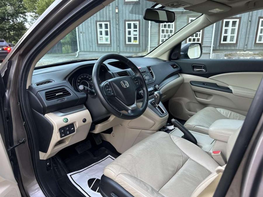 Pelēks Honda CR-V 2013 Kaišiadorys, ar dzinēja tilpumu 2.20 L un nobraukumu 286 tūkst. km par 7850 €, foto 14 vietnē AUTOMOTO.COM.LV