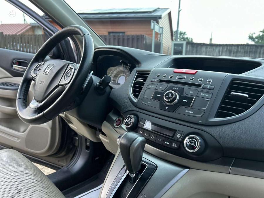 Pelēks Honda CR-V 2013 Kaišiadorys, ar dzinēja tilpumu 2.20 L un nobraukumu 286 tūkst. km par 7850 €, foto 22 vietnē AUTOMOTO.COM.LV