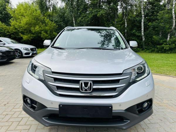Grey Honda CR-V 2013 in Kaunas, with an engine capacity of 2.20 L and mileage of 270 thousand km for 8950 €, photo 2 on AUTOMOTO.COM.LV