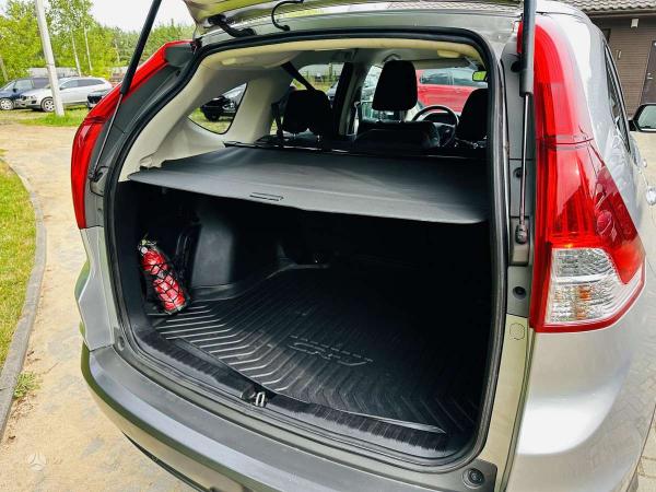 Grey Honda CR-V 2013 in Kaunas, with an engine capacity of 2.20 L and mileage of 270 thousand km for 8950 €, photo 7 on AUTOMOTO.COM.LV