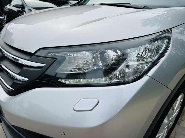 Grey Honda CR-V 2013 in Kaunas, with an engine capacity of 2.20 L and mileage of 270 thousand km for 8950 €, photo 10 on AUTOMOTO.COM.LV