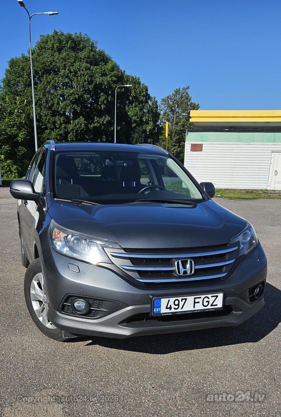 Pelēks Honda CR-V 2013 Kohtla-Jerve, ar dzinēja tilpumu 2.00 L un nobraukumu 241 tūkst. km par 10500 €, foto 1 vietnē AUTOMOTO.COM.LV