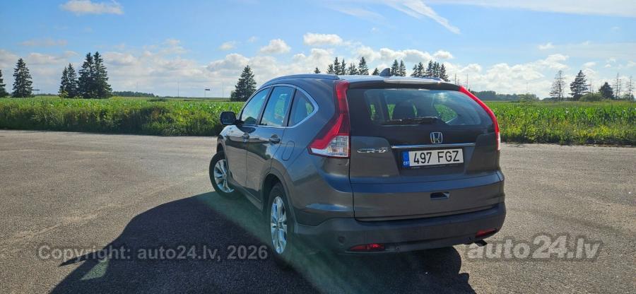 Pelēks Honda CR-V 2013 Kohtla-Jerve, ar dzinēja tilpumu 2.00 L un nobraukumu 241 tūkst. km par 10500 €, foto 4 vietnē AUTOMOTO.COM.LV