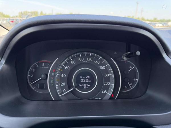 Grey Honda CR-V 2013 in Marijampole, with an engine capacity of 2.20 L and mileage of 264 thousand km for 8950 €, photo 10 on AUTOMOTO.COM.LV
