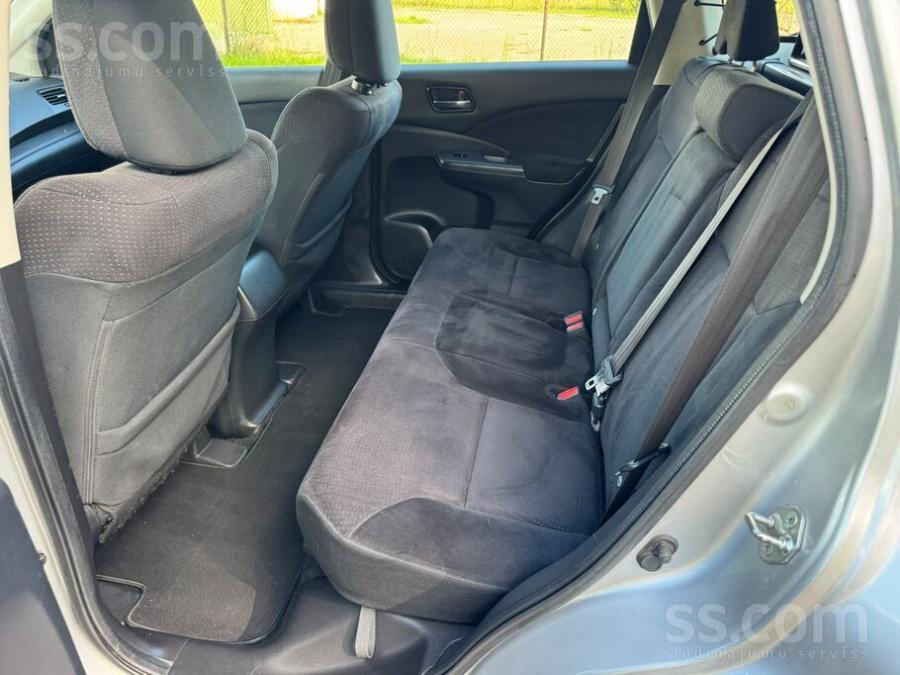 Grey Honda CR-V 2013 in Ogre, with an engine capacity of 2.00 L and mileage of 258 thousand km for 8550 €, photo 29 on AUTOMOTO.COM.LV