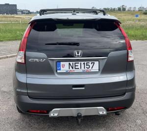 Grey Honda CR-V 2013 in Kaunas, with an engine capacity of 2.20 L and mileage of 218 thousand km for 12799 €, photo 10 on AUTOMOTO.COM.LV