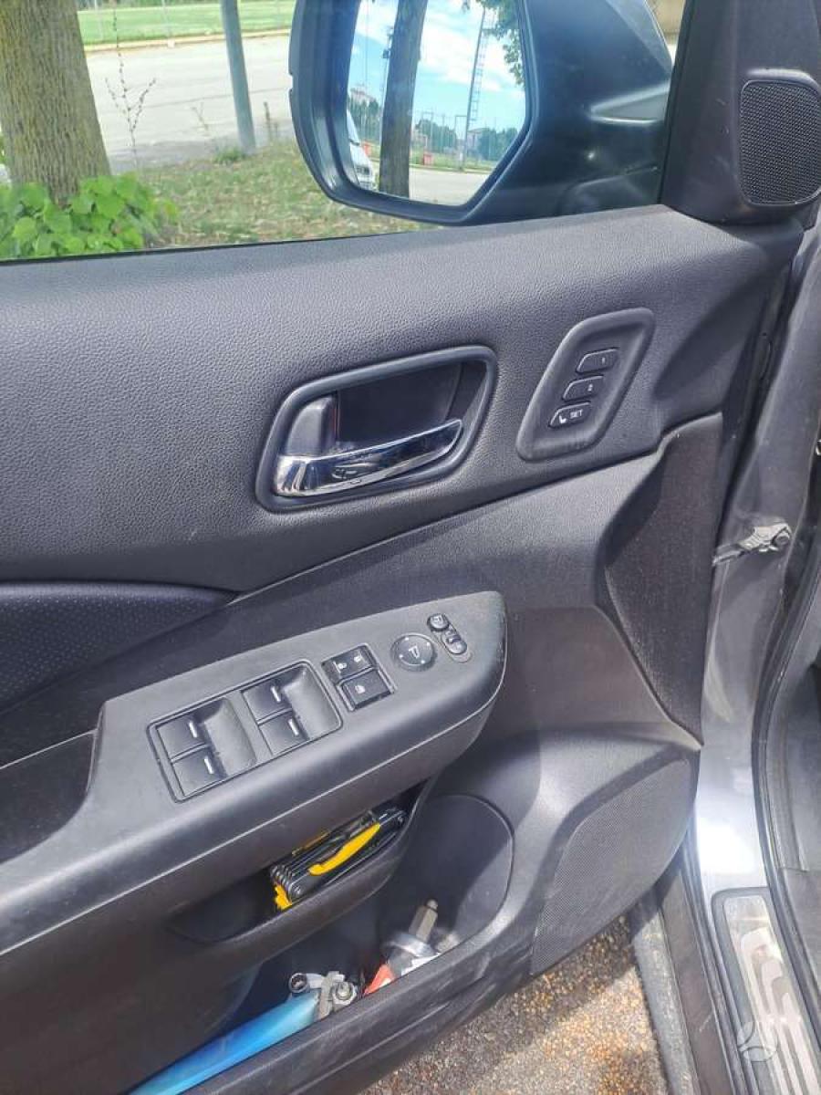 Pelēks Honda CR-V 2013 Kauņa, ar dzinēja tilpumu 2.00 L un nobraukumu 255 tūkst. km par 6800 €, foto 11 vietnē AUTOMOTO.COM.LV