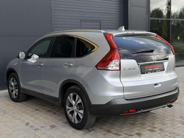 Pelēks Honda CR-V 2013 Viļņa, ar dzinēja tilpumu 2.20 L un nobraukumu 220 tūkst. km par 12999 €, foto 3 vietnē AUTOMOTO.COM.LV