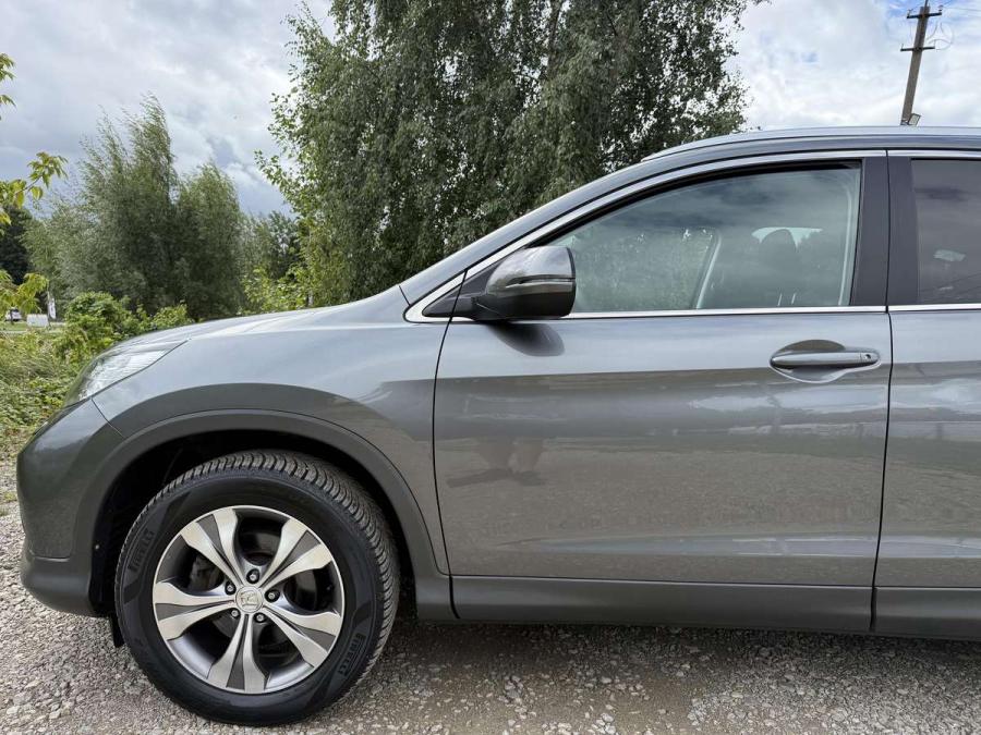 Pelēks Honda CR-V 2013 Šauļi, ar dzinēja tilpumu 2.20 L un nobraukumu 284 tūkst. km par 12999 €, foto 12 vietnē AUTOMOTO.COM.LV