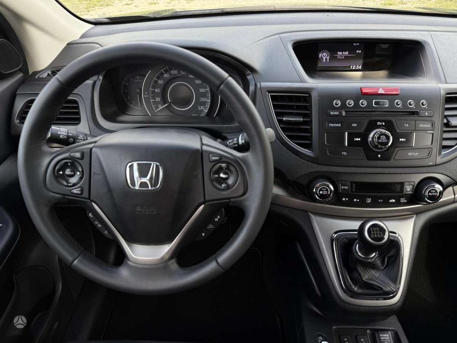 Pelēks Honda CR-V 2013 Šauļi, ar dzinēja tilpumu 2.20 L un nobraukumu 284 tūkst. km par 12999 €, foto 20 vietnē AUTOMOTO.COM.LV