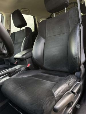 Pelēks Honda CR-V 2013 Šauļi, ar dzinēja tilpumu 2.20 L un nobraukumu 284 tūkst. km par 12999 €, foto 22 vietnē AUTOMOTO.COM.LV