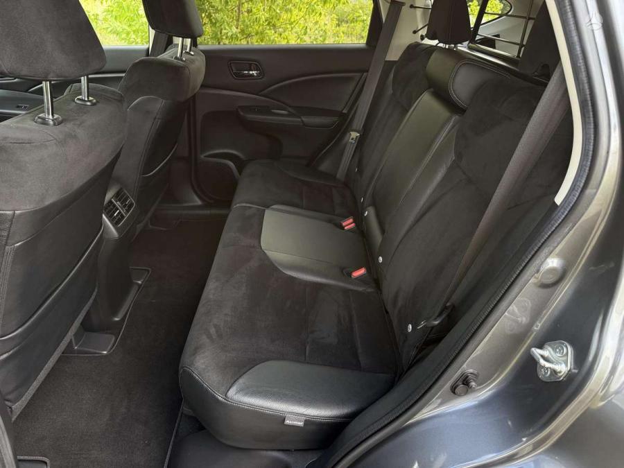 Pelēks Honda CR-V 2013 Šauļi, ar dzinēja tilpumu 2.20 L un nobraukumu 284 tūkst. km par 12999 €, foto 25 vietnē AUTOMOTO.COM.LV