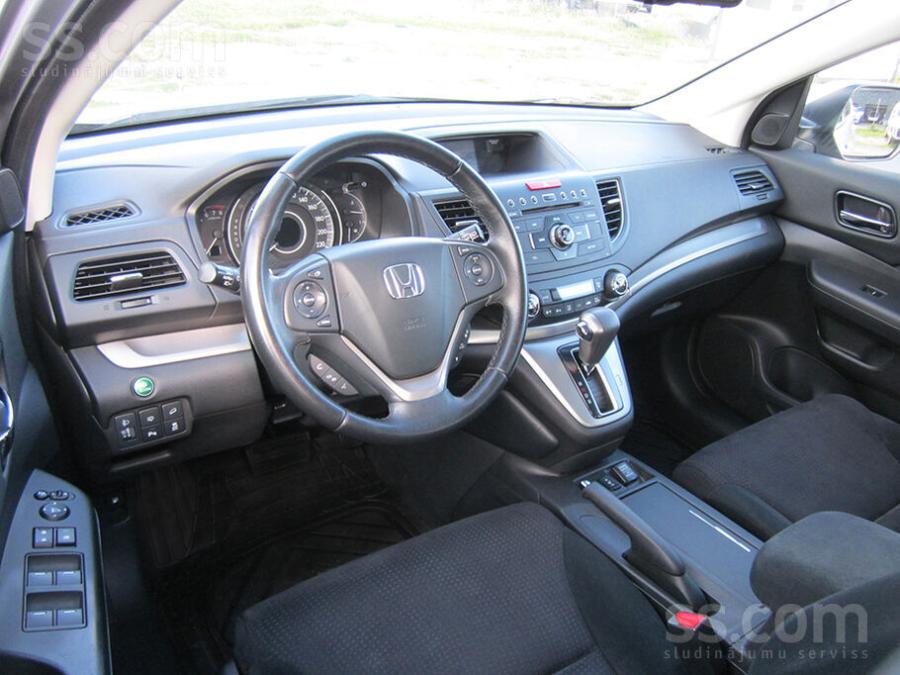 Pelēks Honda CR-V 2013 Rīga, ar dzinēja tilpumu 2.00 L un nobraukumu 136 tūkst. km par 11500 €, foto 3 vietnē AUTOMOTO.COM.LV