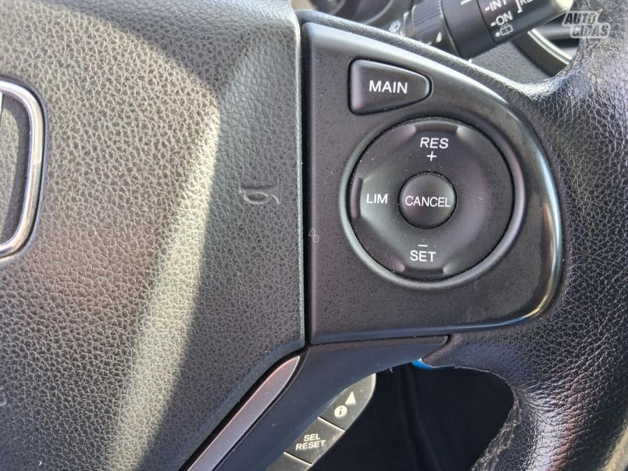 Grey Honda CR-V 2013 in Klaipeda, with an engine capacity of 2.20 L and mileage of 207 thousand km for 8499 €, photo 11 on AUTOMOTO.COM.LV
