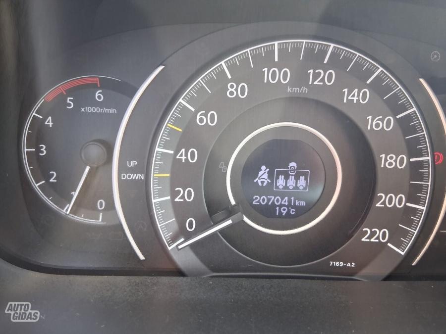 Grey Honda CR-V 2013 in Klaipeda, with an engine capacity of 2.20 L and mileage of 207 thousand km for 8499 €, photo 16 on AUTOMOTO.COM.LV