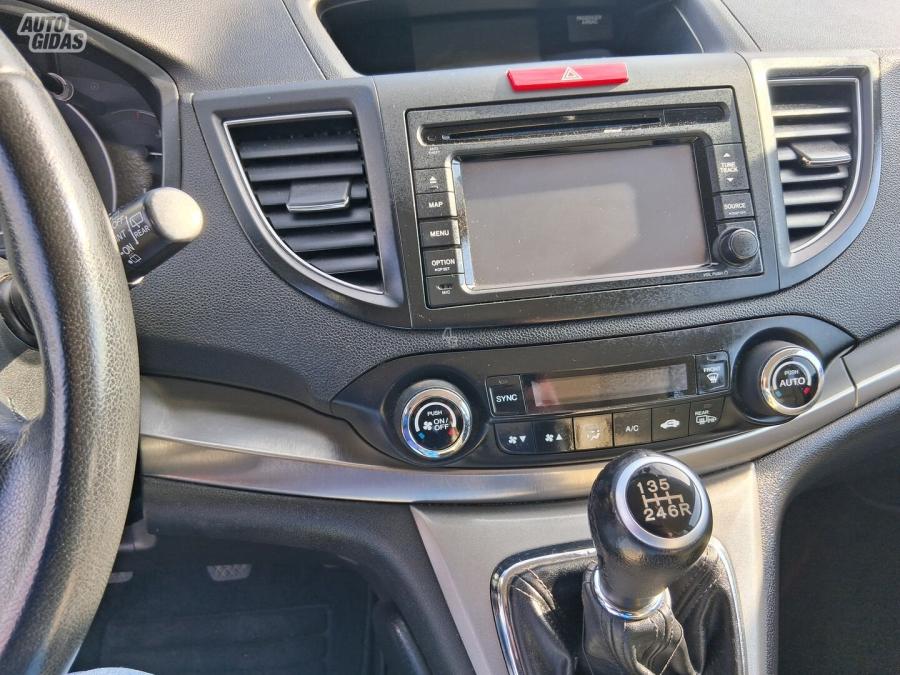 Grey Honda CR-V 2013 in Klaipeda, with an engine capacity of 2.20 L and mileage of 207 thousand km for 8499 €, photo 18 on AUTOMOTO.COM.LV