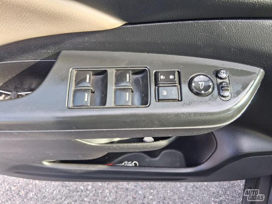 Grey Honda CR-V 2013 in Klaipeda, with an engine capacity of 2.20 L and mileage of 207 thousand km for 8499 €, photo 19 on AUTOMOTO.COM.LV