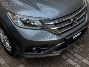 Grey Honda CR-V 2014 in Riga, with an engine capacity of 2.00 L and mileage of 189 thousand km for 4200 €, photo 3 on AUTOMOTO.COM.LV