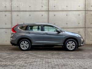 Grey Honda CR-V 2014 in Riga, with an engine capacity of 2.00 L and mileage of 189 thousand km for 4200 €, photo 4 on AUTOMOTO.COM.LV