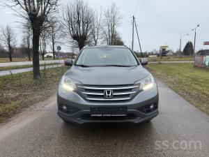 Pelēks Honda CR-V 2014 Ogre, ar dzinēja tilpumu 2.20 L un nobraukumu 241 tūkst. km par 13799 €, foto 2 vietnē AUTOMOTO.COM.LV