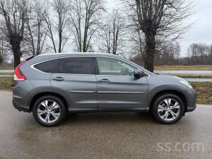 Pelēks Honda CR-V 2014 Ogre, ar dzinēja tilpumu 2.20 L un nobraukumu 241 tūkst. km par 13799 €, foto 5 vietnē AUTOMOTO.COM.LV