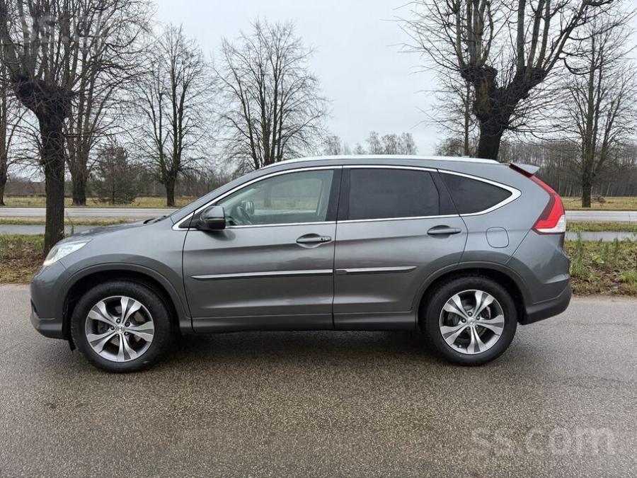 Pelēks Honda CR-V 2014 Ogre, ar dzinēja tilpumu 2.20 L un nobraukumu 241 tūkst. km par 13799 €, foto 6 vietnē AUTOMOTO.COM.LV