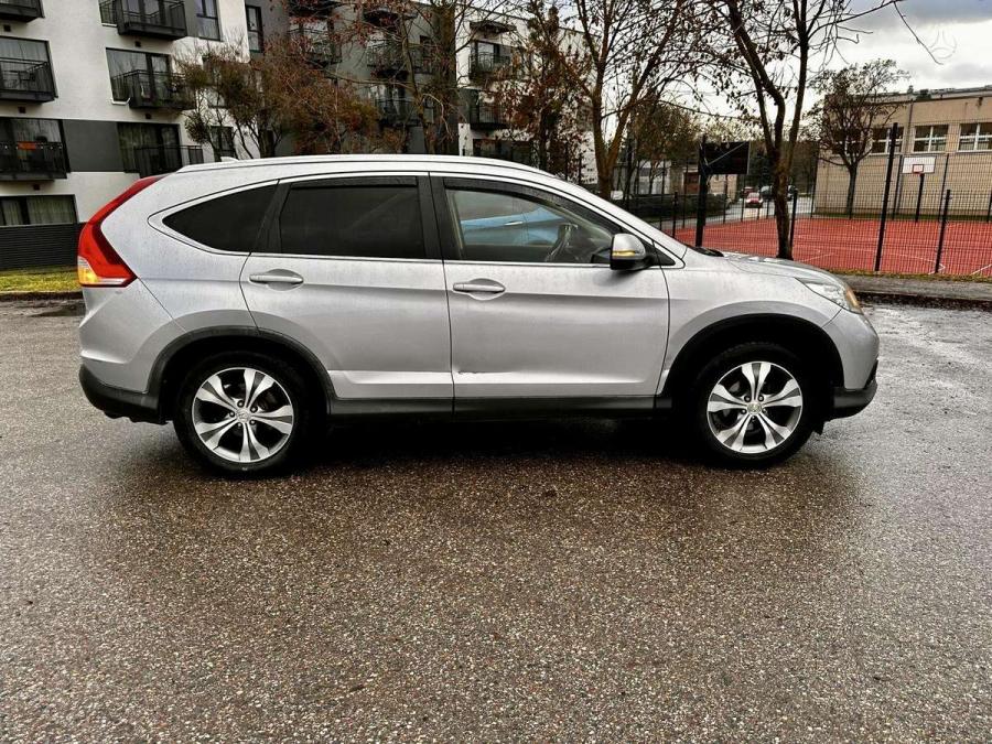 Pelēks Honda CR-V 2014 Kauņa, ar dzinēja tilpumu 1.60 L un nobraukumu 290 tūkst. km par 7900 €, foto 7 vietnē AUTOMOTO.COM.LV